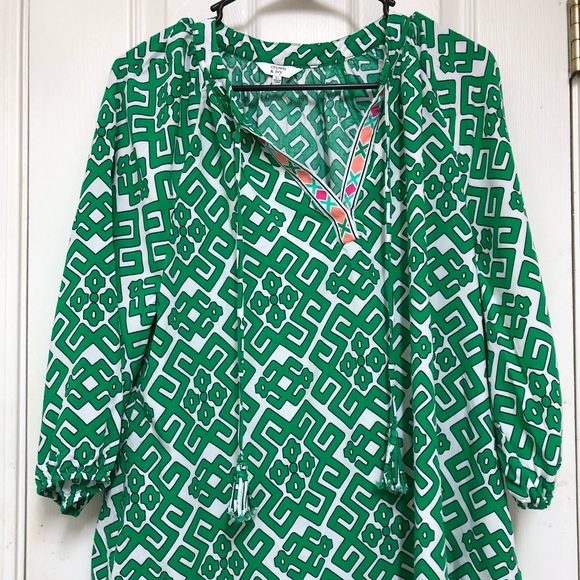 crown & ivy | Tops | Crown Ivy Top | Poshmark